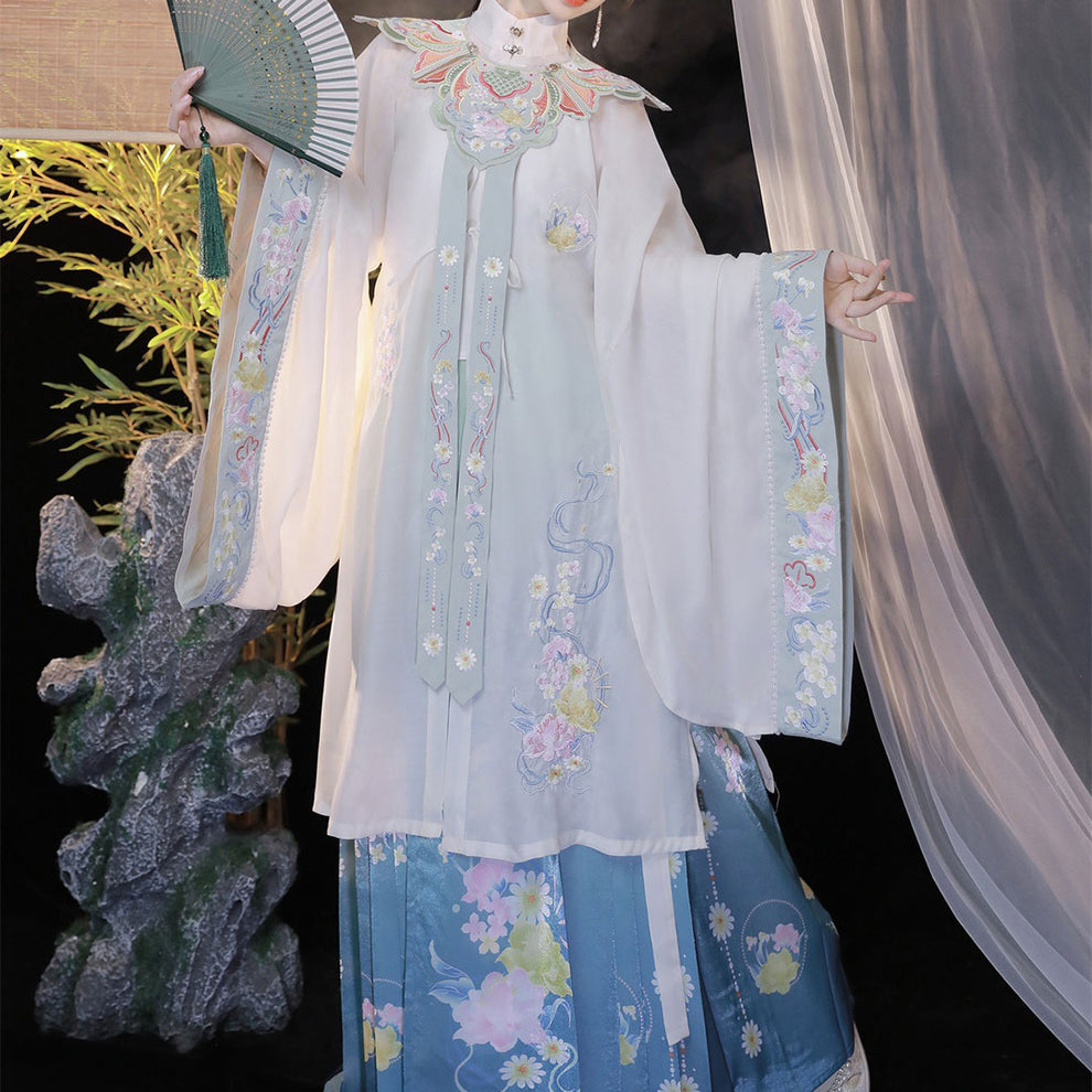 Flower Embroidery Hanfu Dress Set SE22746